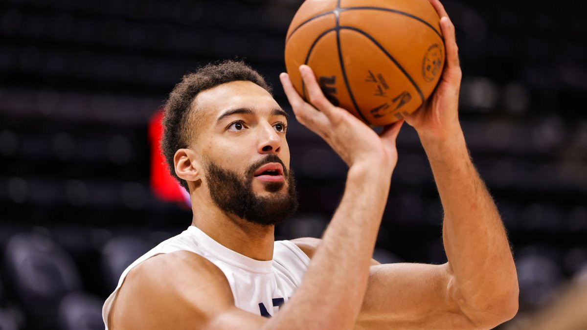 Basket - NBA : Gobert revient sur une scène surréaliste contre ...
