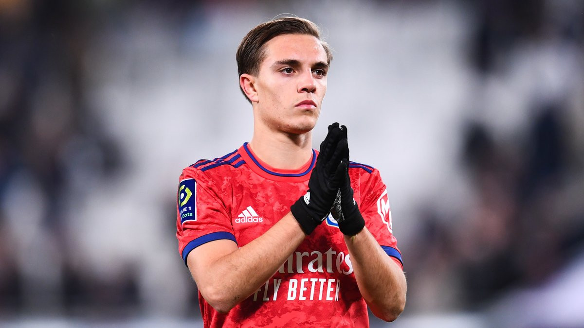 Mercato - Officiel : Caqueret prolonge avec l’OL ! - Le10sport.com