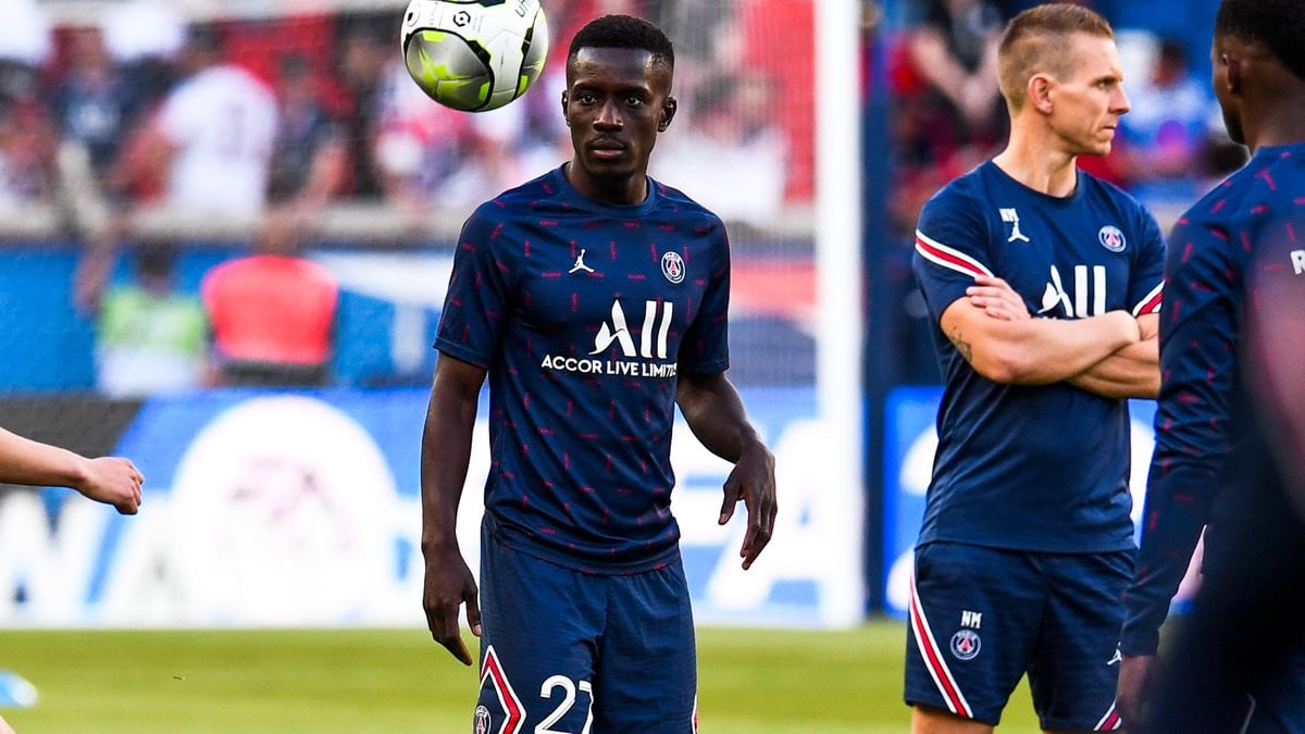 Mercato - Officiel : Le PSG annonce un transfert ! - Le10sport.com