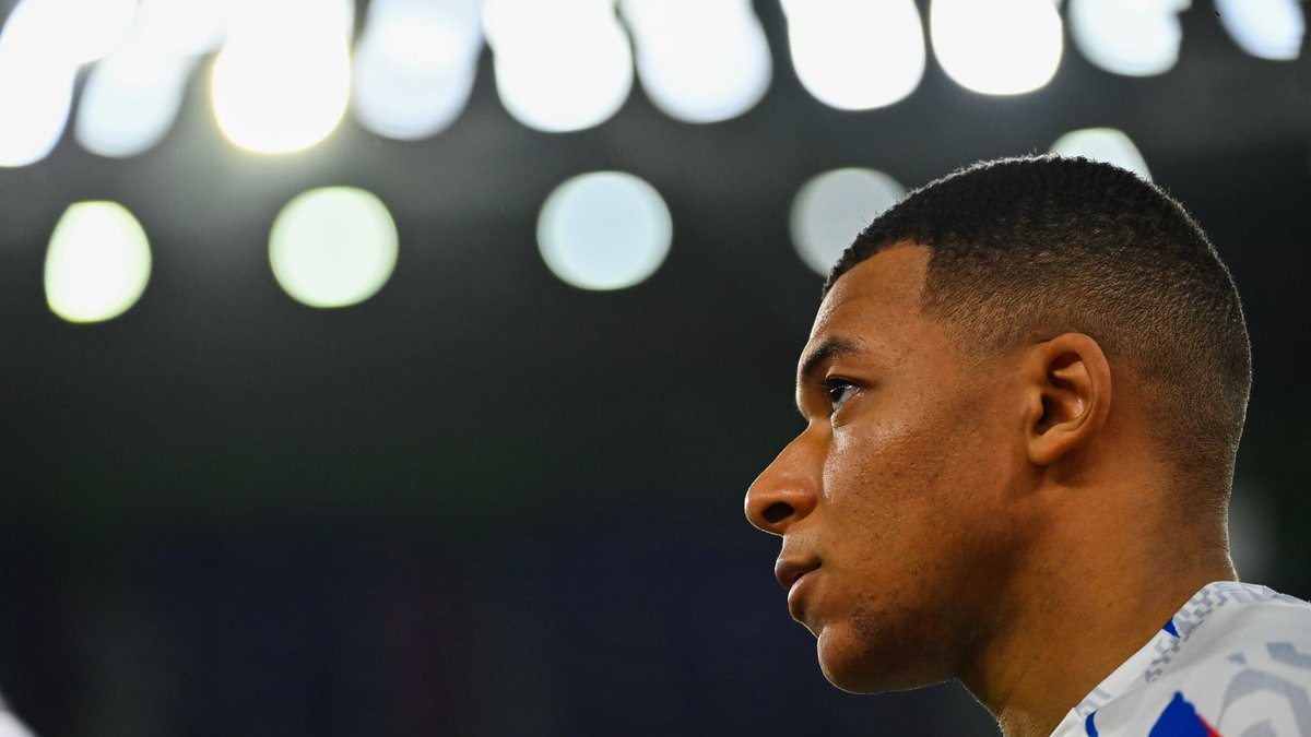 Équipe de France : Kylian Mbappé sort enfin du silence et s’explique après son boycott ...