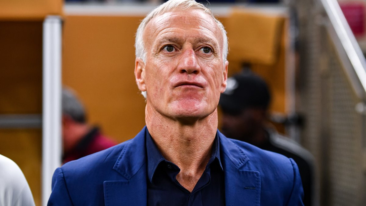 Deschamps S est Fait Charger Il Calme Le Jeu Le10sport