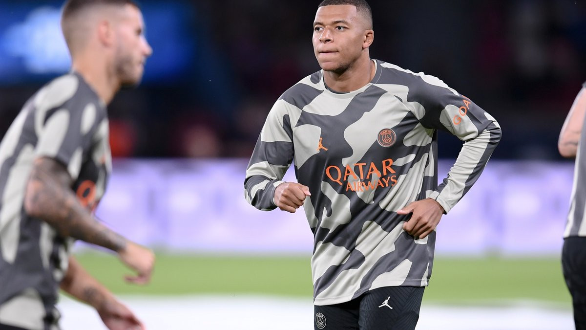 Kylian Mbappé's Turbulent Summer and Struggles at PSG: An Inside Look ...