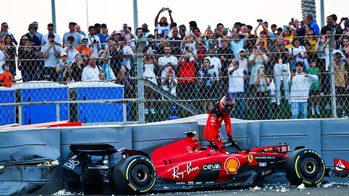 Gros crash en F1, Ferrari sort du silence - Le10sport.com