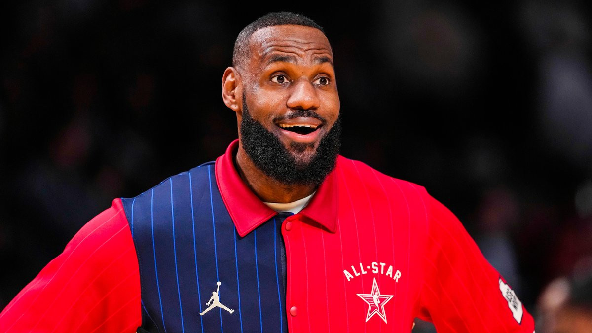 La WWE à Cleveland, LeBron James attendu sur le ring ? - Le10sport.com