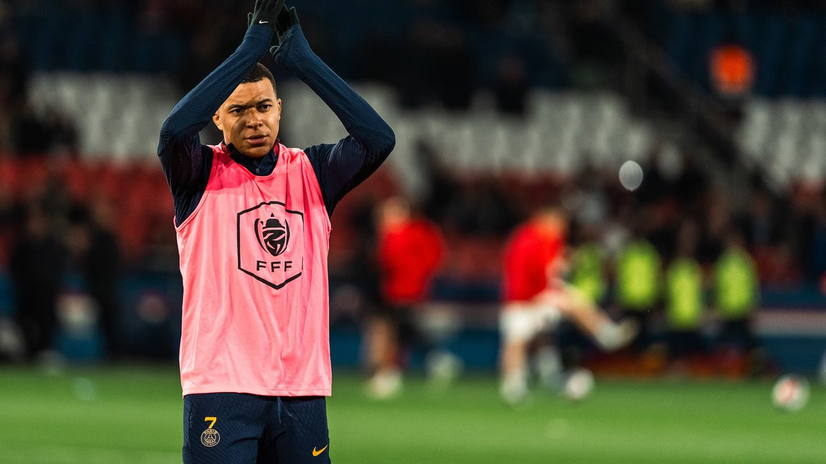 Le PSG veut boucler trois transferts pour oublier Mbappé - Le10sport.com Le PSG veut boucler trois transferts pour oublier Mbappé - Le10sport.com